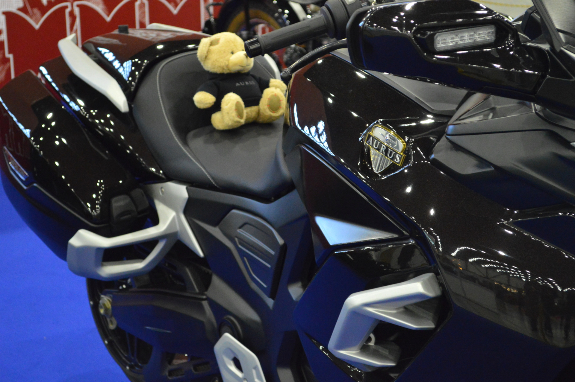 Что ты такое? Новый эскортный мотоцикл Aurus Merlon — «Мототехника» на DRIVE2