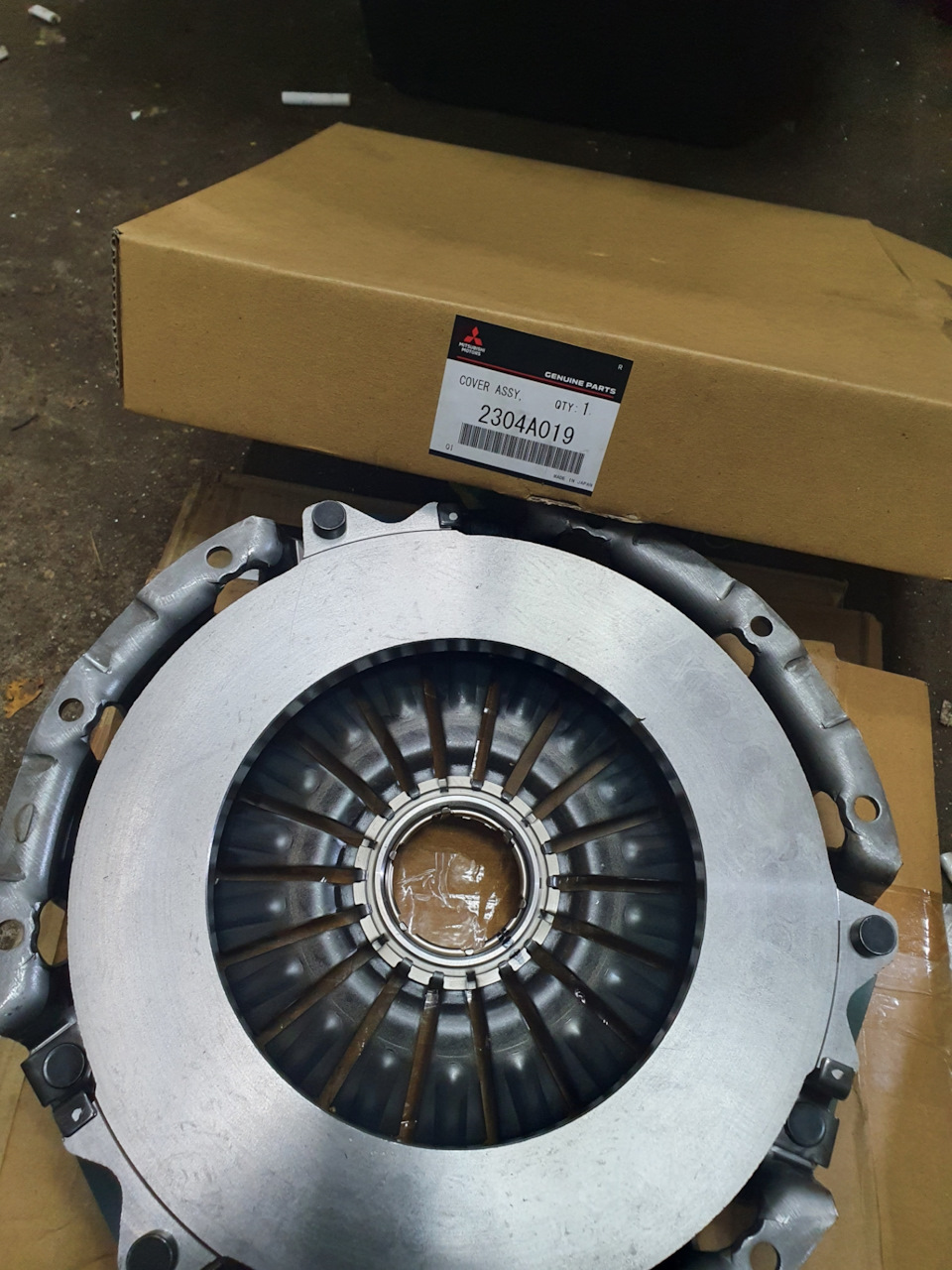 2304A019 Корзина сцепления Mitsubishi | Запчасти на DRIVE2