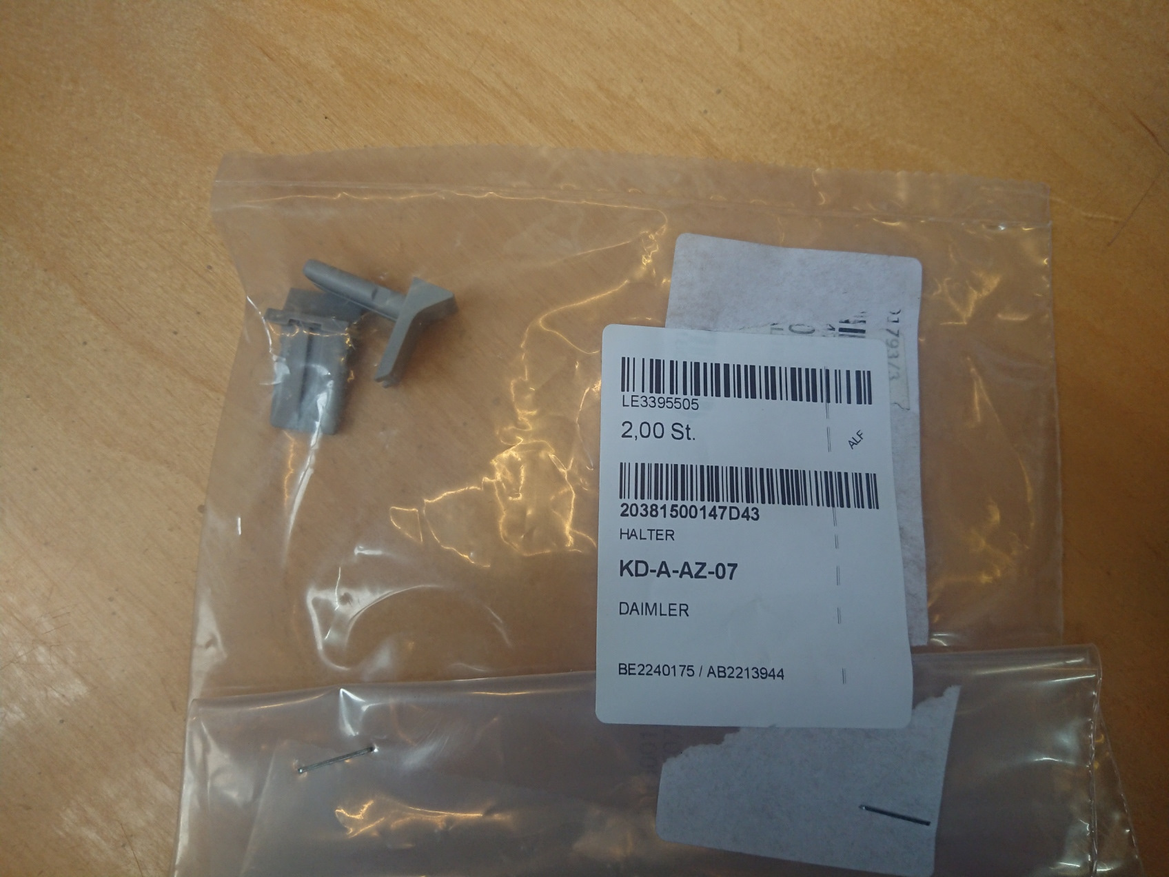 Клипса держатель ручки на потолке — Mercedes-Benz C-Class (W203), 2 л ...