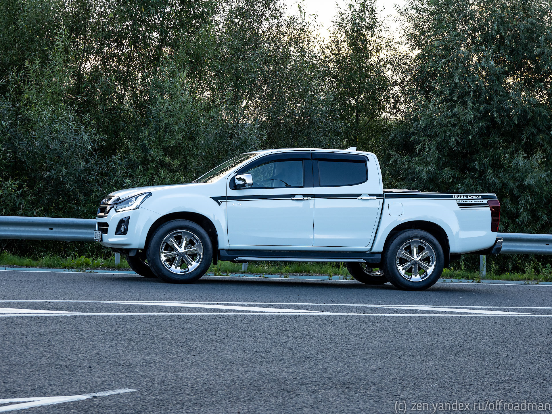 Единственный в мире D-Max на тапках от Chip Foose Design — Isuzu D-Max ...