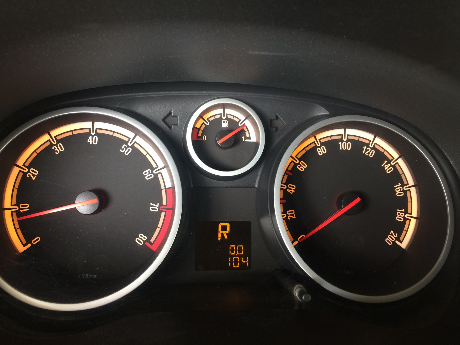 Лето было таким дождливым, что даже свечи заржавели! — Opel Corsa D, 1 ...