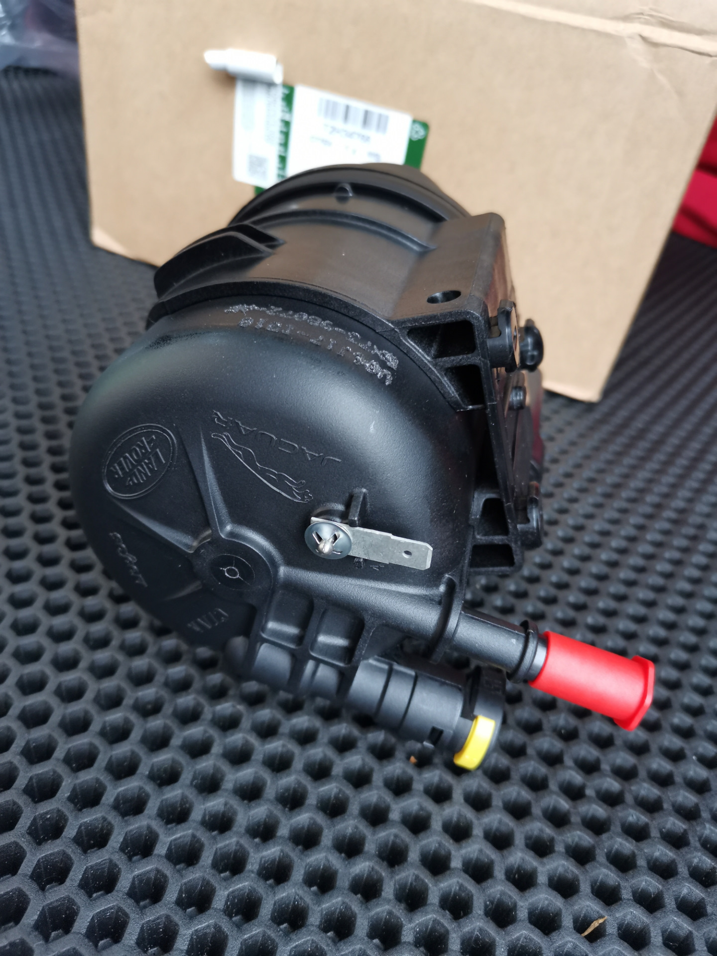 Замена топливного фильтра или она поехала!) — Jaguar F-Pace, 2 л, 2017 ...