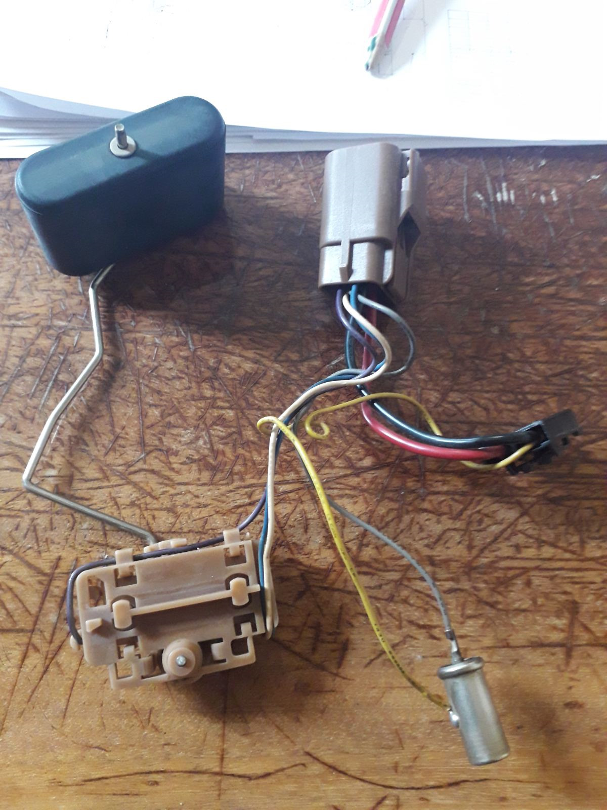 Замена датчика уровня и резерва топливной колбы — Chevrolet Aveo 5-door ...