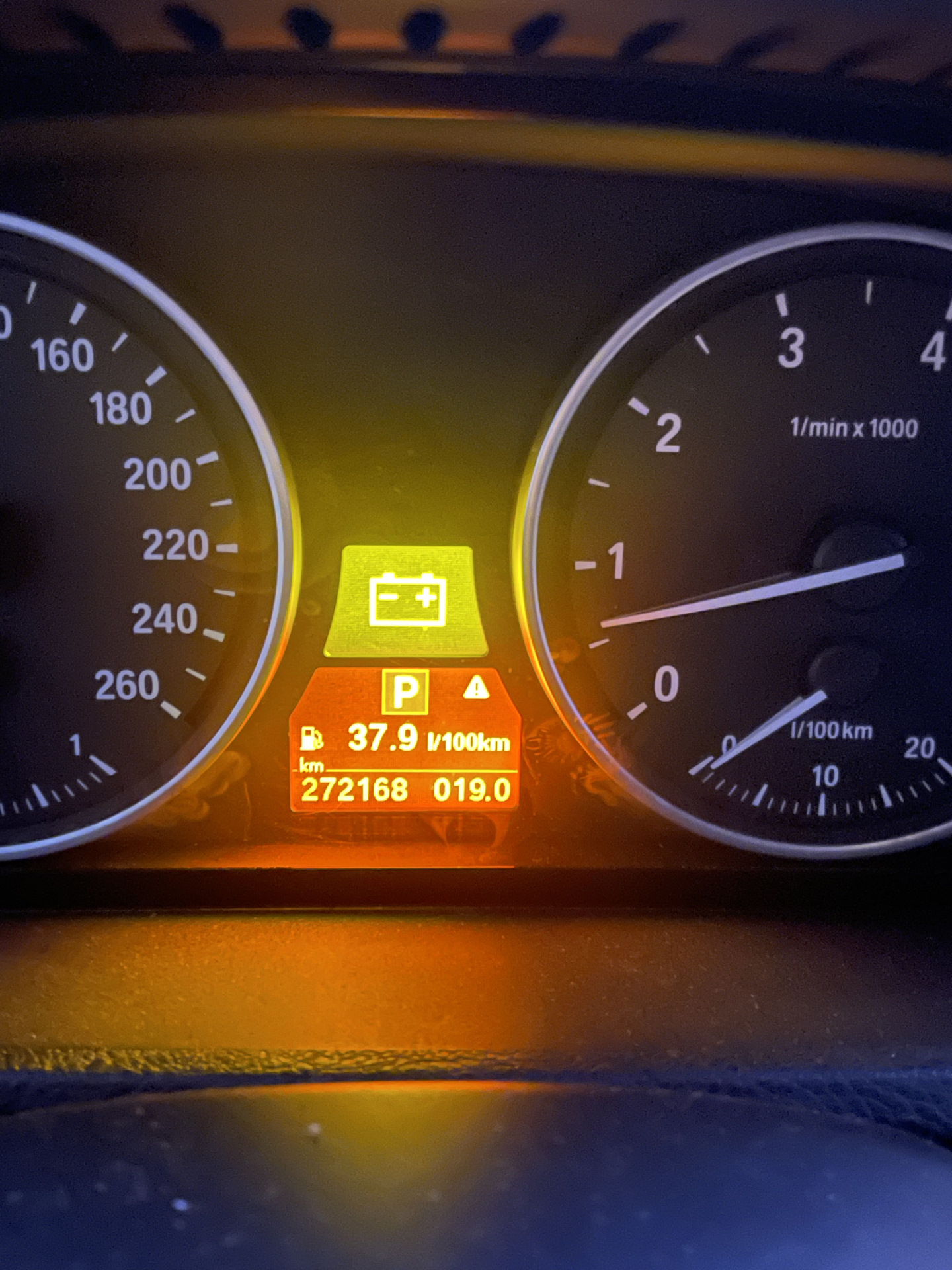 Повышенный разряд АКБ — BMW X5 (E70), 4,8 л, 2007 года | поломка | DRIVE2