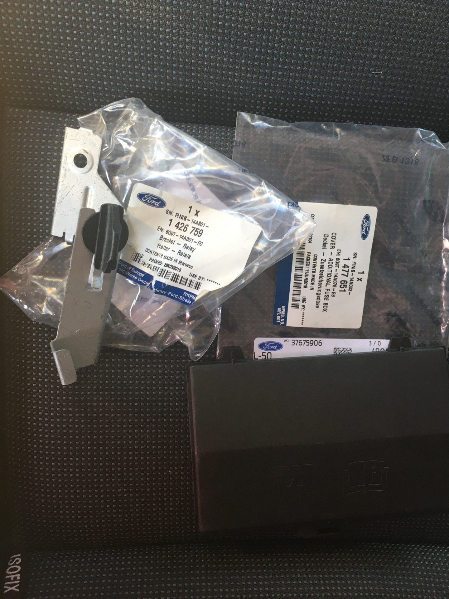 Крышка предохранителей — Ford Mondeo IV, 2 л, 2008 года | другое | DRIVE2