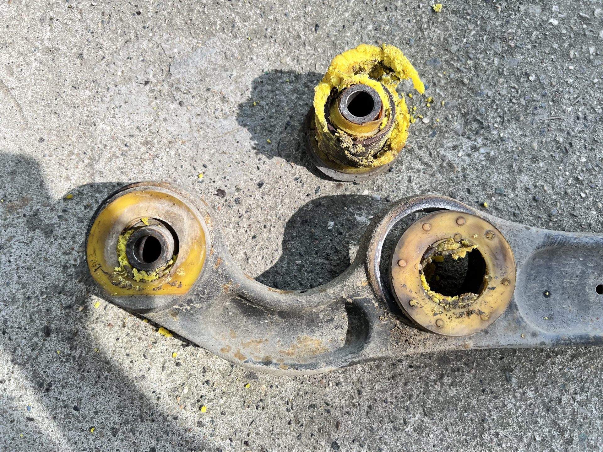 Перетряхнул заднюю подвеску — Mitsubishi Pajero (2G), 2,5 л, 1992 года ...