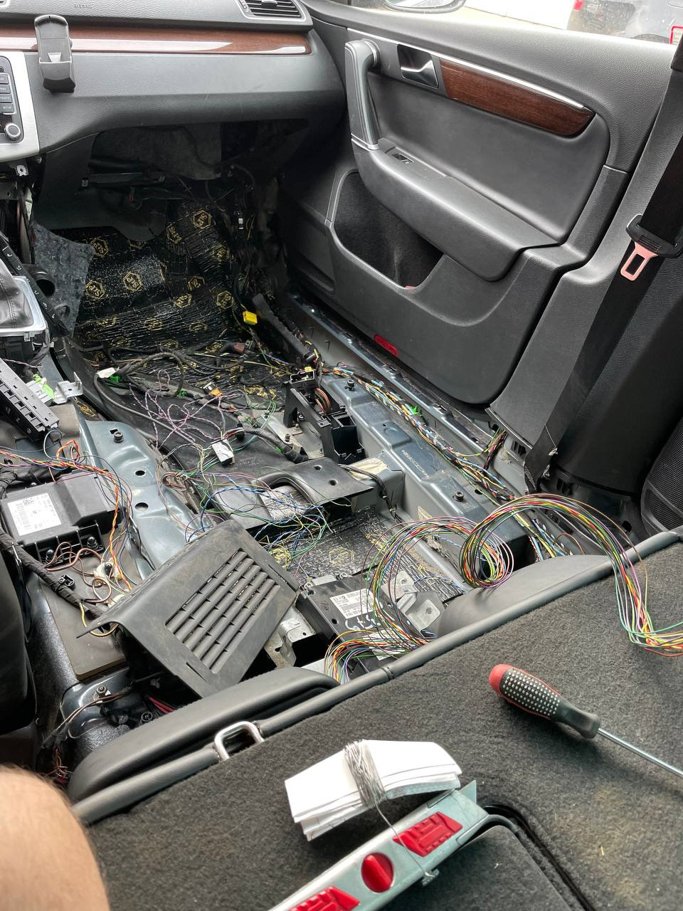 подвеска DCC — Dynamic Chassis Control — Volkswagen Passat Variant (B6 ...