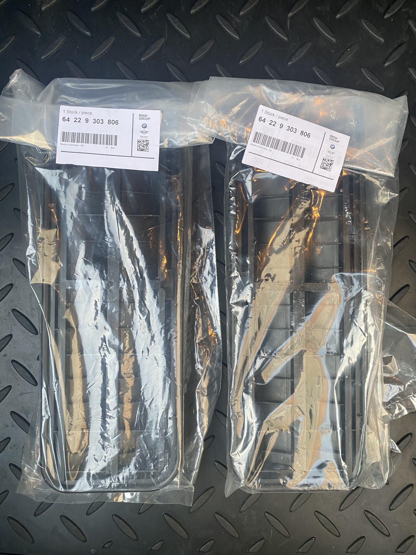 Замена задних вентиляционных каналов — BMW 5 series (E60), 3 л, 2005 ...