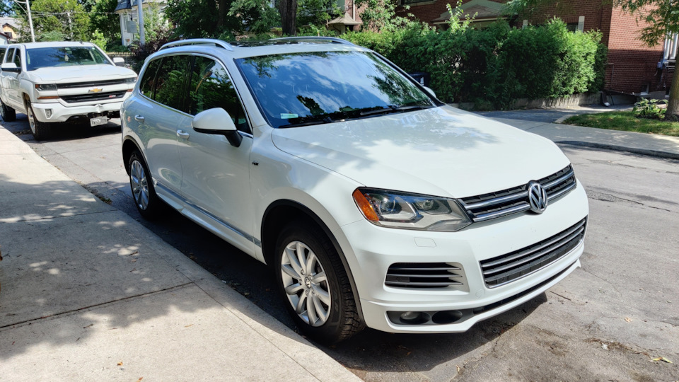 Volkswagen Touareg (2G) 3.0 дизельный 2014 | White R-Line на DRIVE2