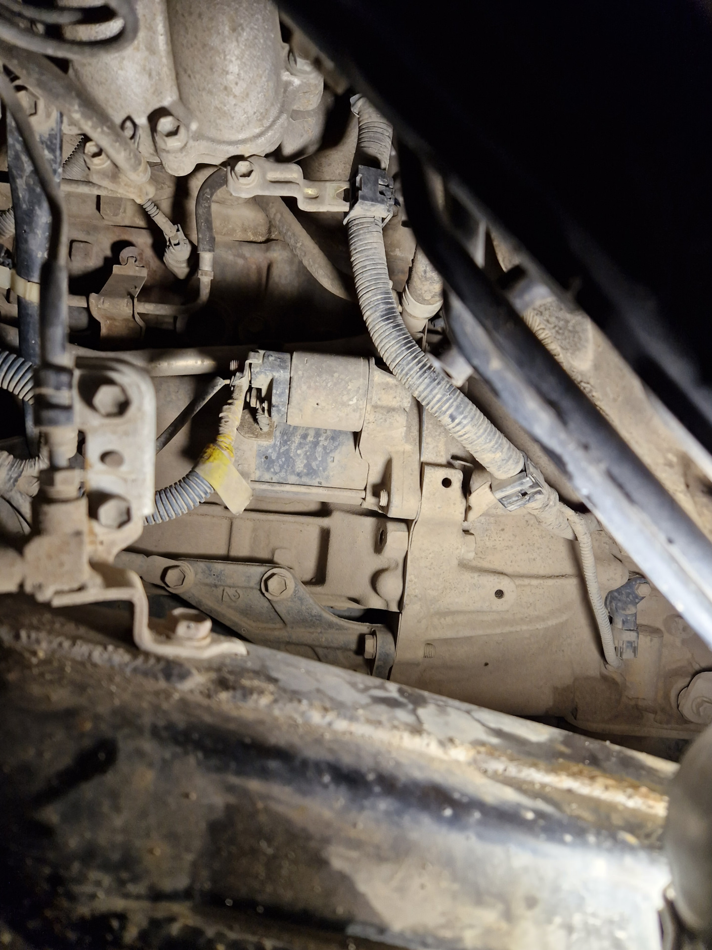 Шринкфляция стартера — Toyota Hilux Surf (4G), 2,7 л, 2004 года ...