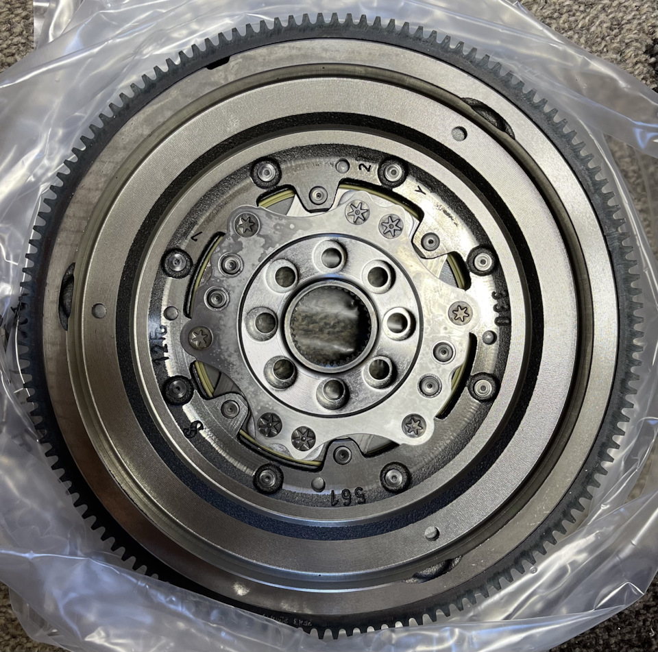 Маховик, сцепление, опоры и сайлентблоки — Volkswagen Tiguan (2G), 2 л ...