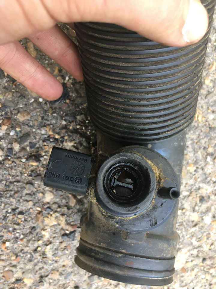 1J0129684CH Патрубок воздушного фильтра VAG | Запчасти на DRIVE2