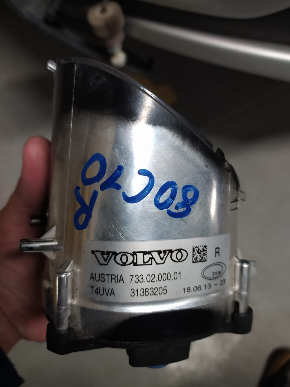 31383205 Противотуманная фара Volvo XC70 OEM (скл-1) Volvo | Запчасти ...