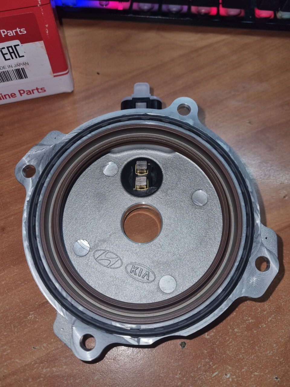 Подготовка к замене крышки (щеточного узла) фазовращателя, G4KJ, 2018 ...