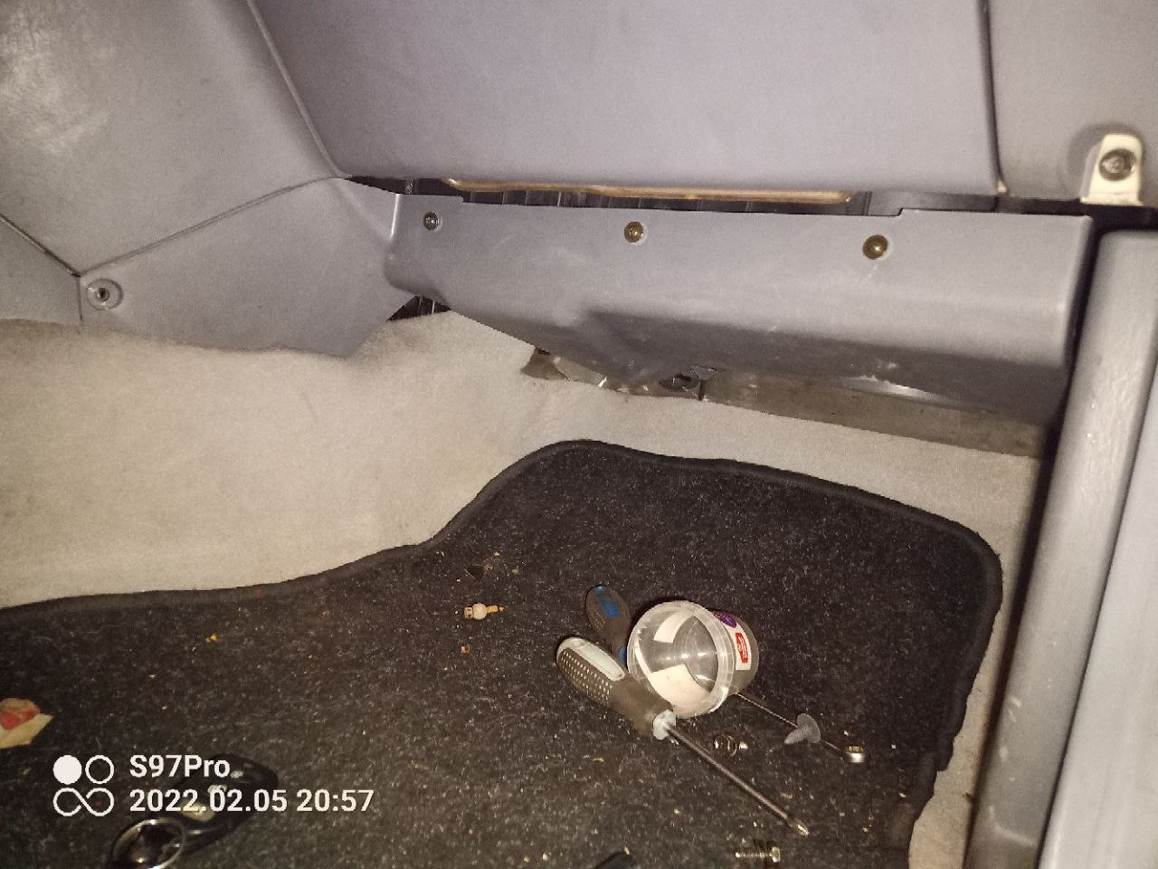 Брелок центрального замка — Hyundai Terracan, 2,9 л, 2005 года ...