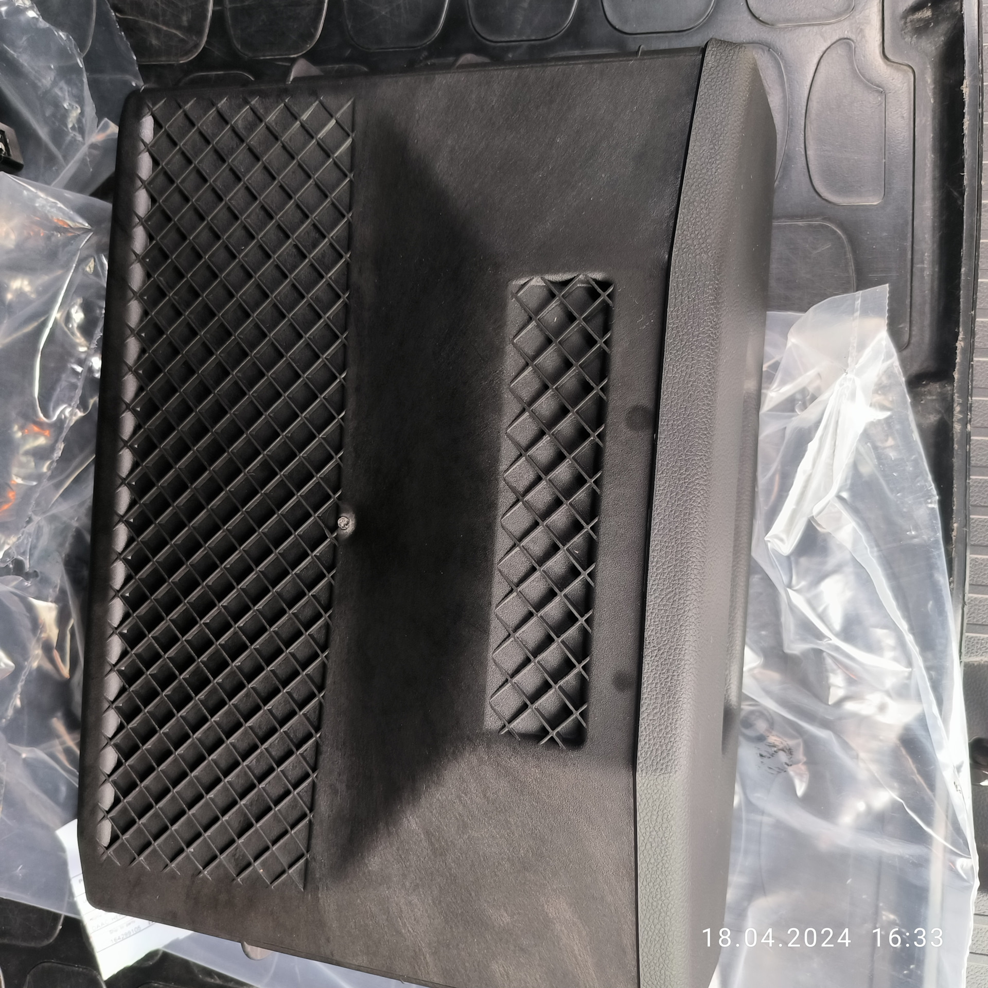 Passenger Drawer Storage Compartment Dacia Duster II/ящик под ...