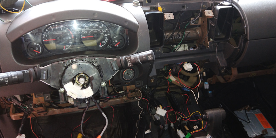 Кнопочки на руле продолжение. — Nissan Xterra (N50), 4 л, 2007 года ...