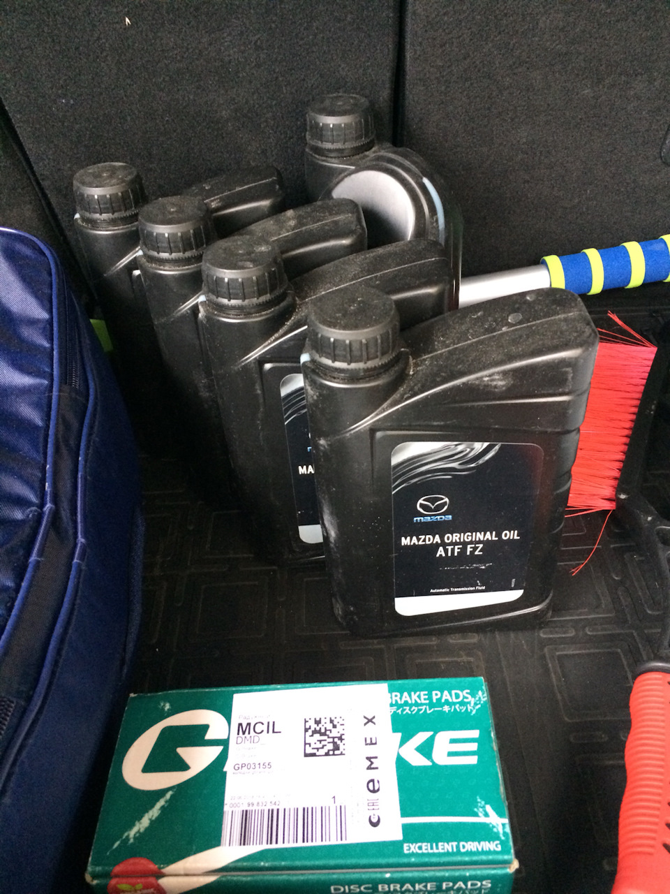 Замена передних тормозных колодок Мазда СХ5 — Mazda CX-5 (1G), 2 л ...