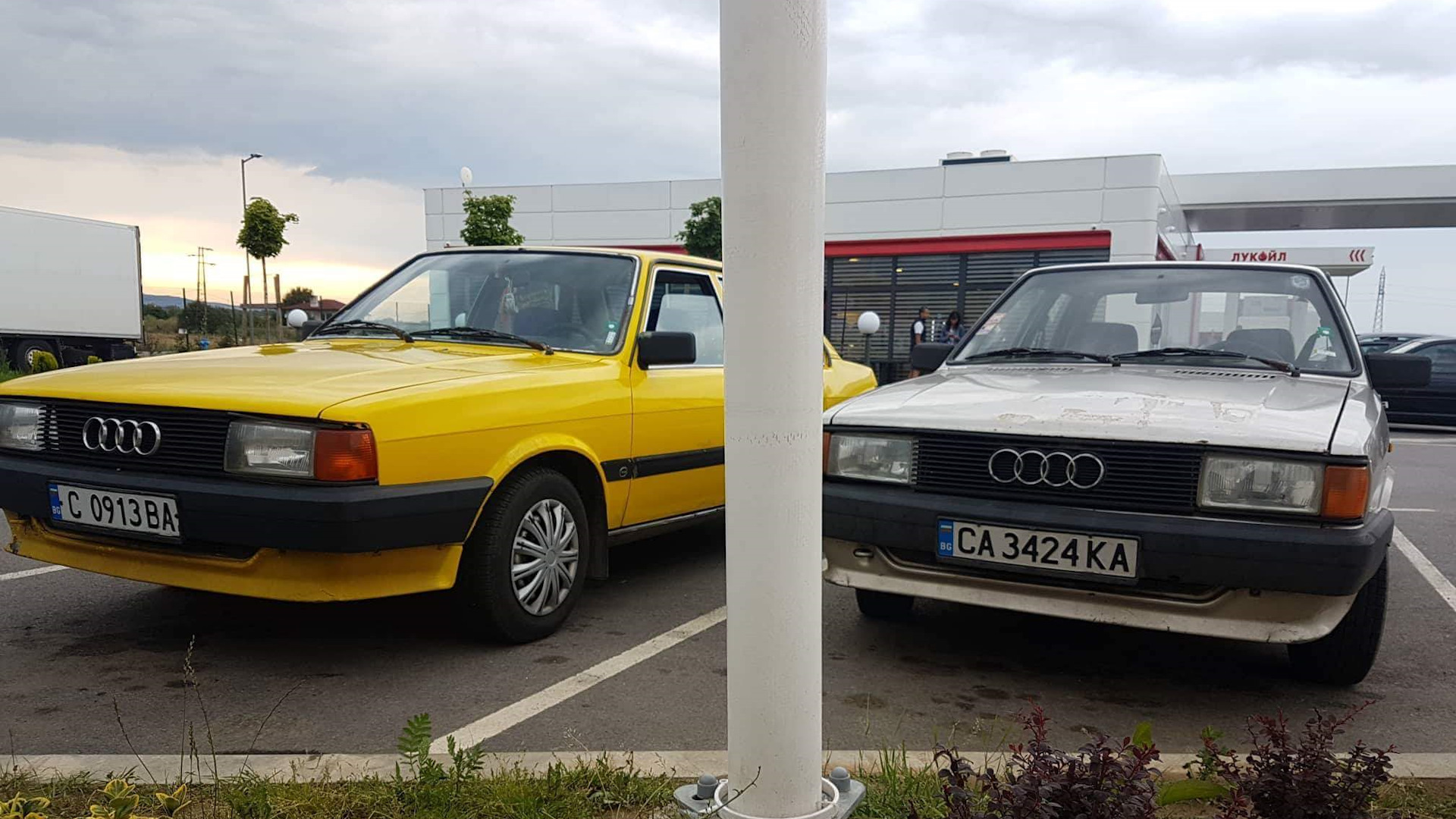 Audi 80 (B2) 1.6 бензиновый 1986 | Фейк TAXI на DRIVE2