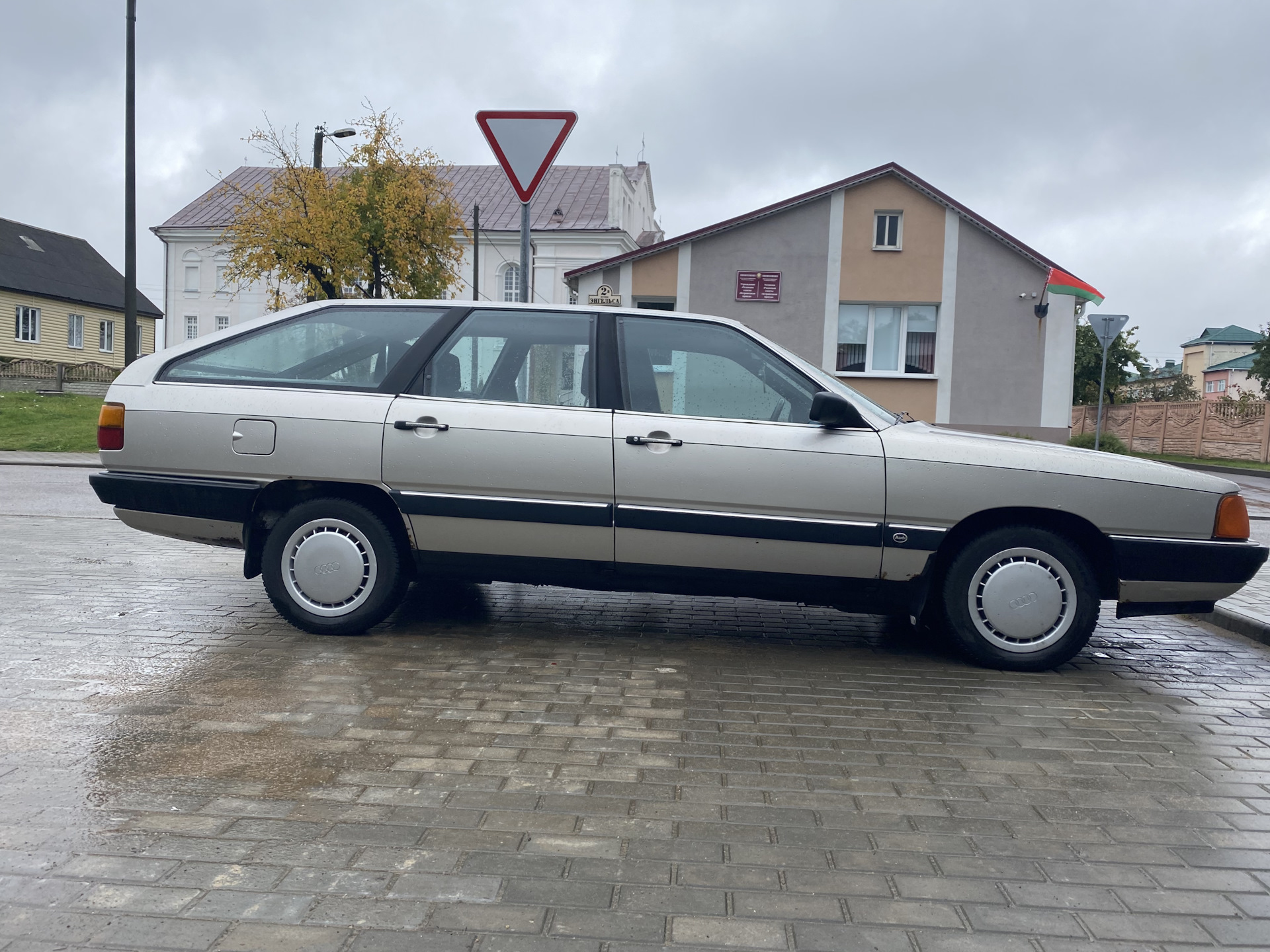 Занижение . — Audi 100 Avant (C3), 2,2 л, 1986 года | стайлинг | DRIVE2
