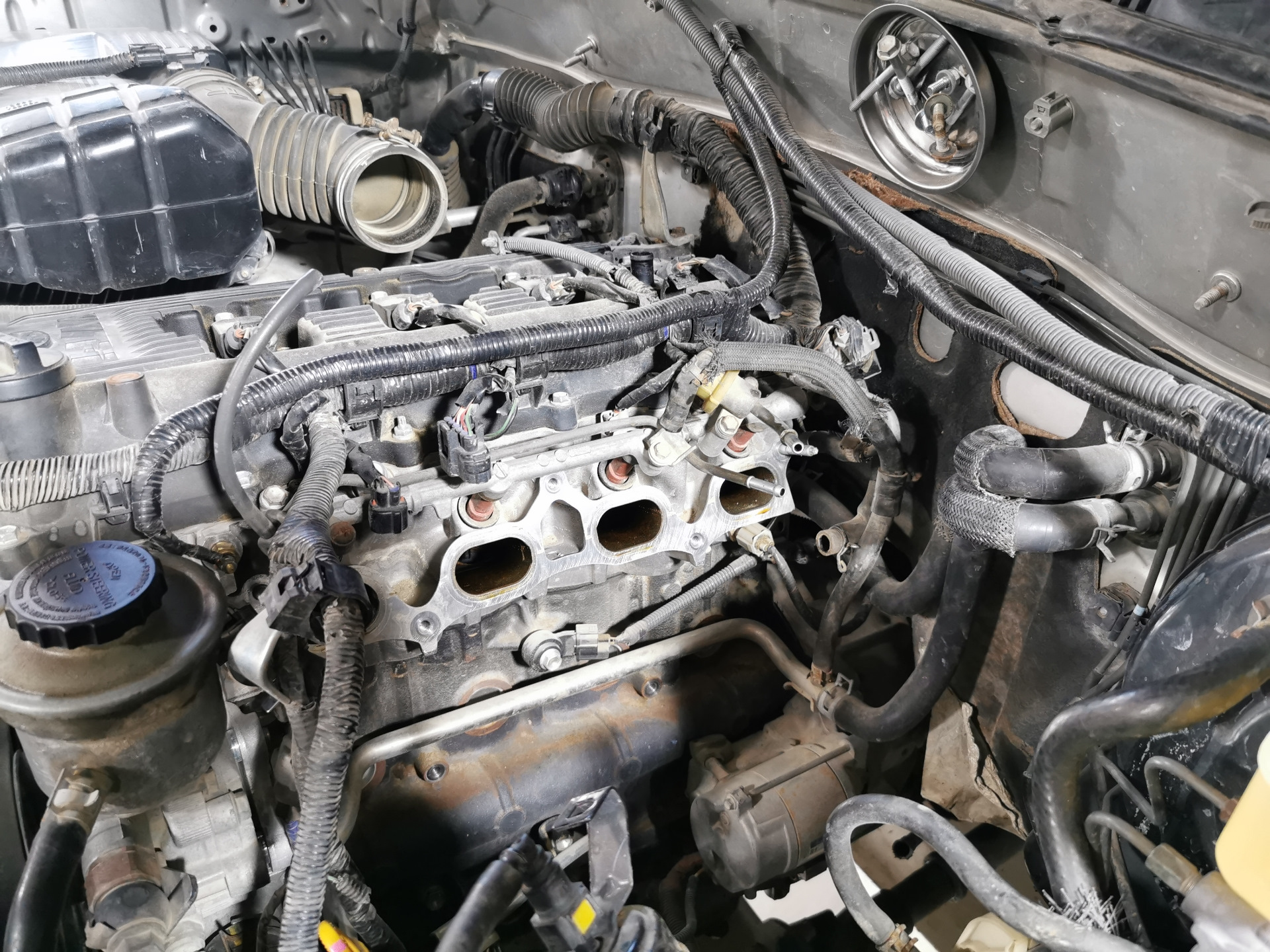 137 — плановая замена патрубков дроссельной заслонки — Toyota Land ...