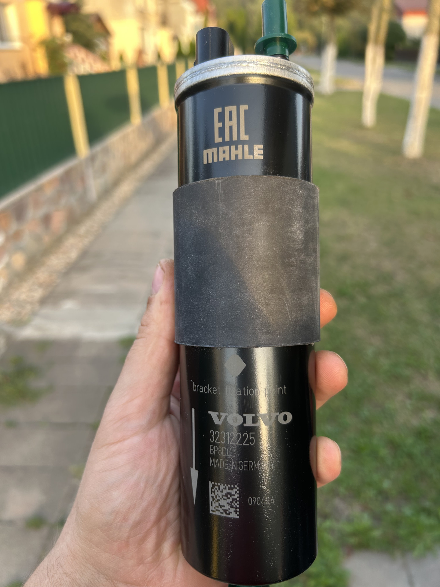 Замена топливного фильтра — Volvo V90 (2G), 2 л, 2020 года | плановое ...