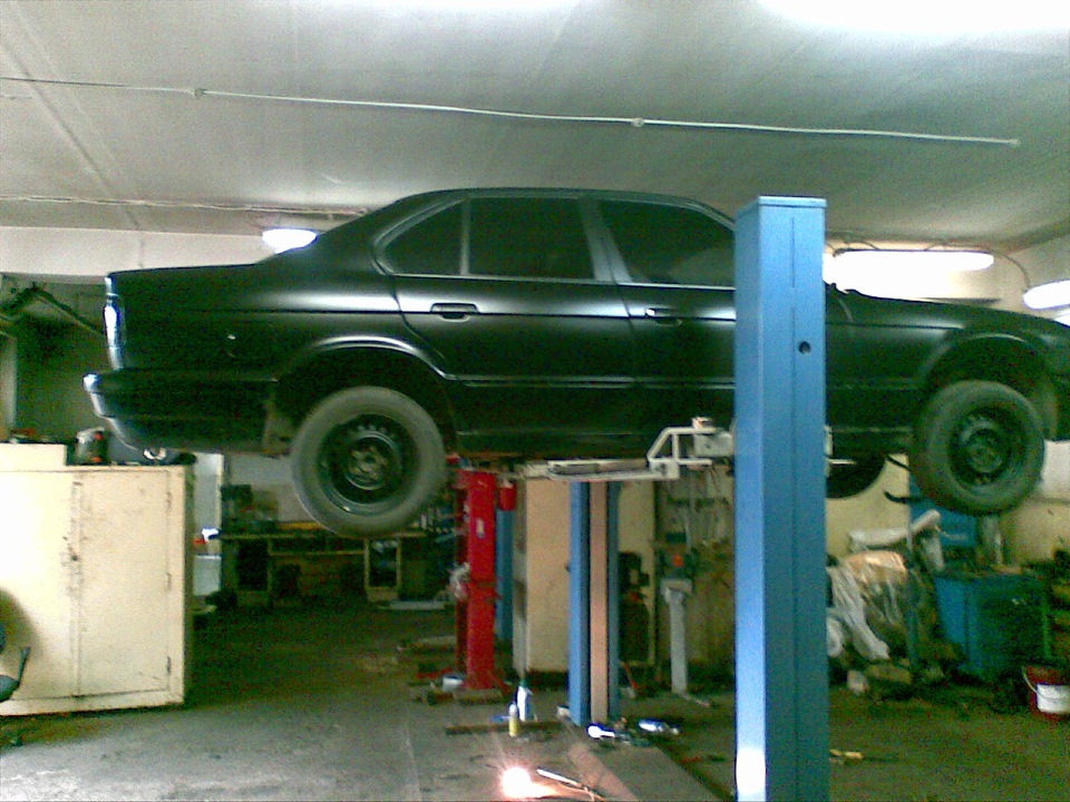 замена гумиков. — BMW 5 series (E34), 2,5 л, 1989 года | визит на ...