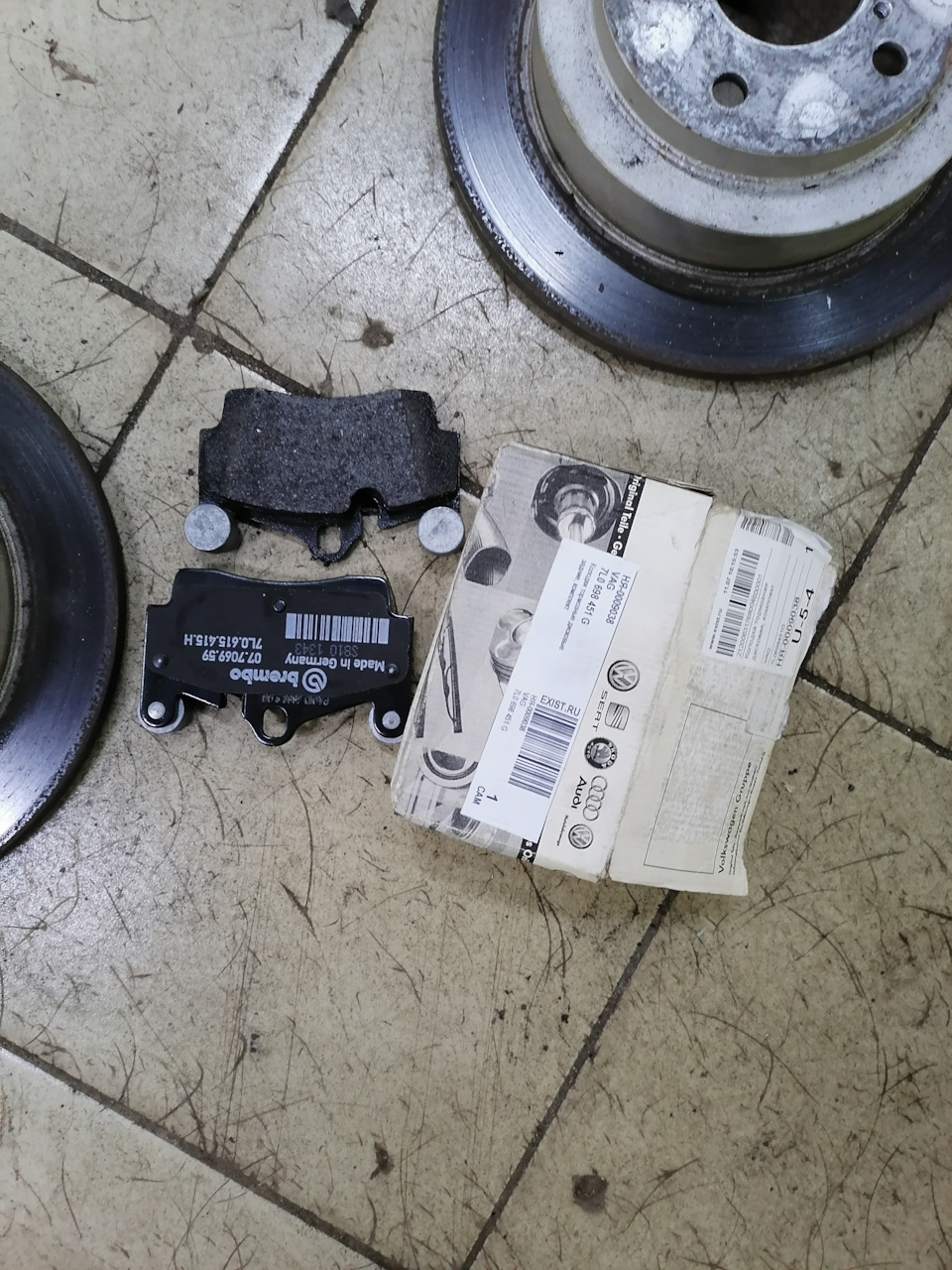 7L0698451G Комплект задних тормозных колодок VAG | Запчасти на DRIVE2