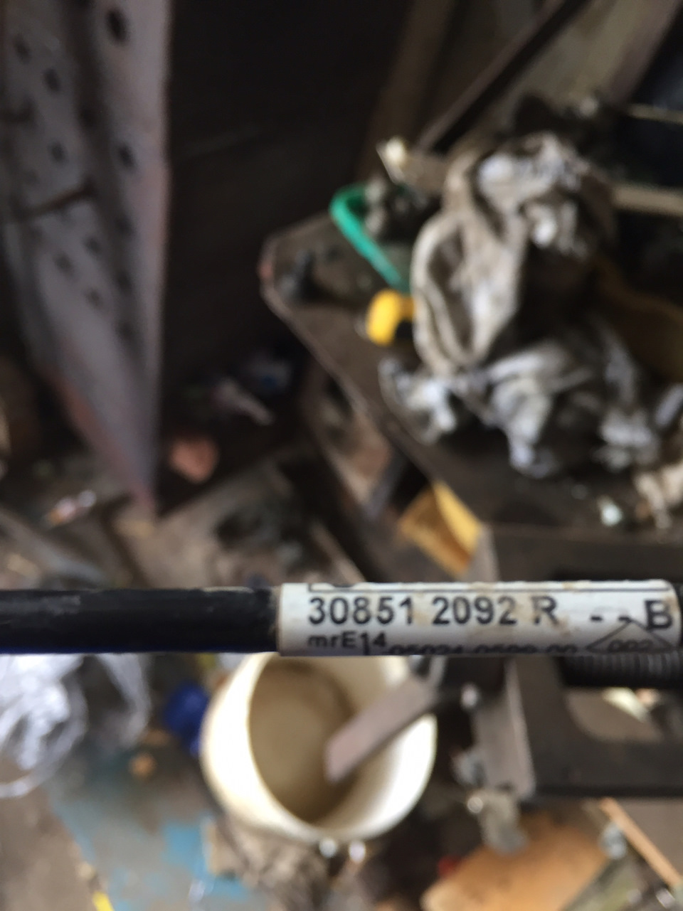 308512092R Трубка гидропривода сцепления RENAULT | Запчасти на DRIVE2