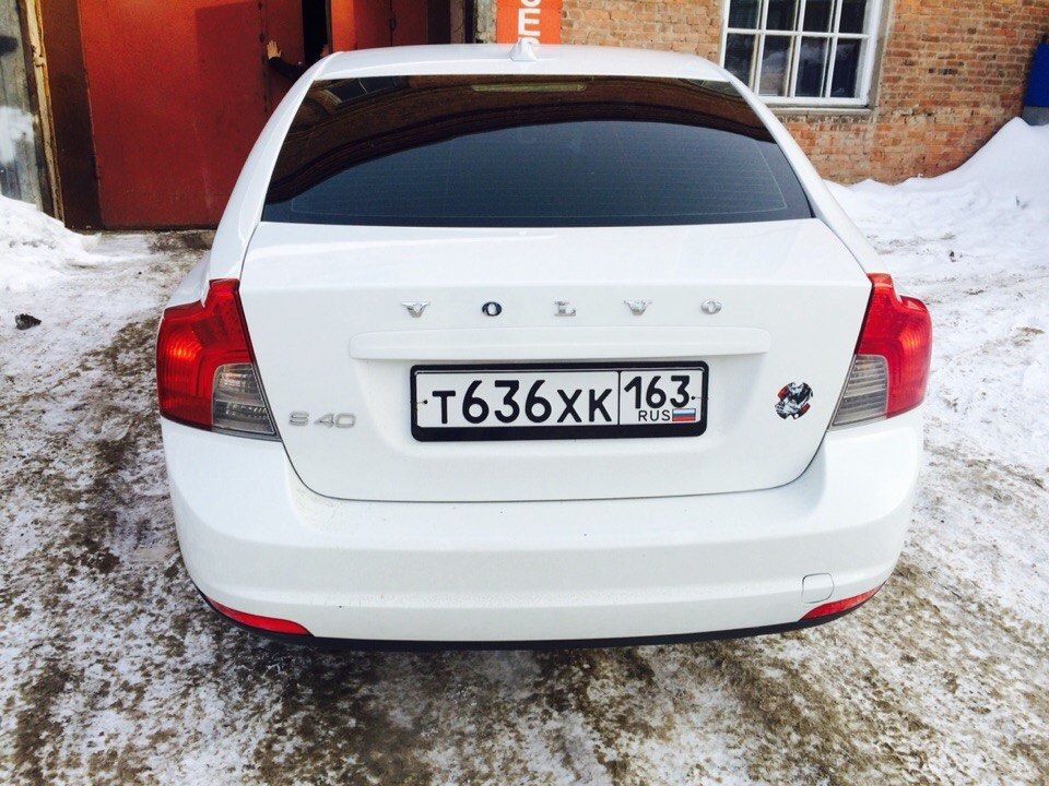 Замена шильдика volvo — Volvo S40 (2G), 1,6 л, 2007 года | стайлинг ...