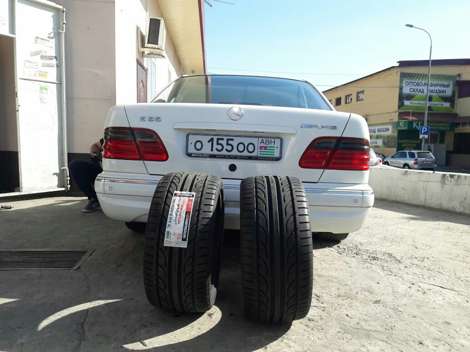 Новая резина😊 — Mercedes-Benz E 55 AMG (W210), 5,5 л, 2000 года | шины ...