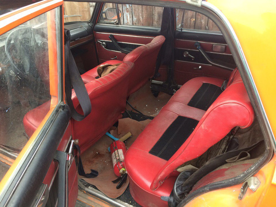 Салон…КРАСНЫЙ))) — Lada 2106, 1,6 л, 1996 года | тюнинг | DRIVE2