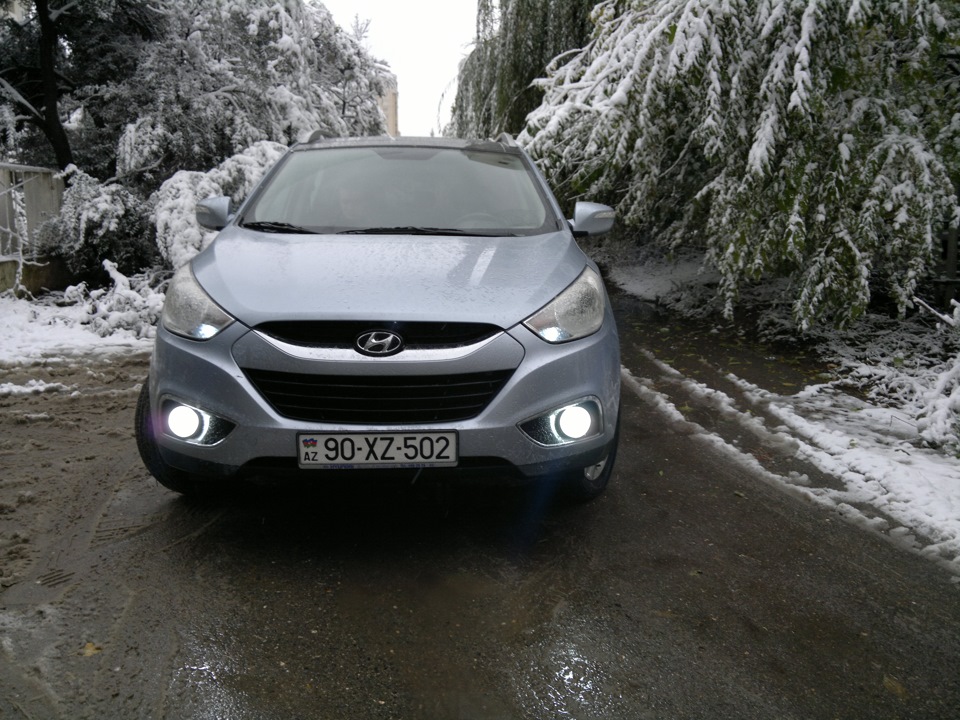 Ксенон и синий свет на подфарах. — Hyundai ix35, 2,4 л, 2010 года ...