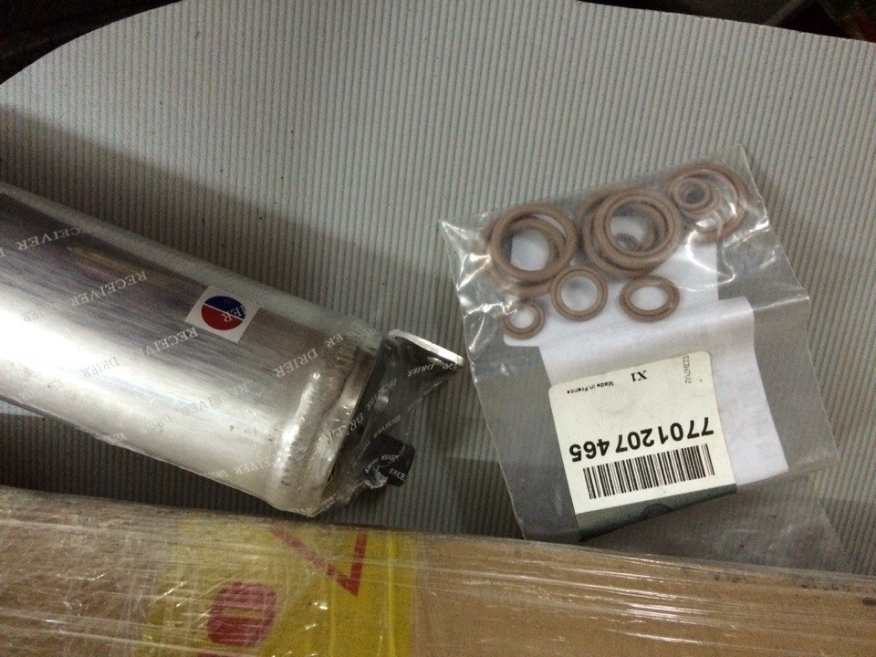 Продам радиатор кондиционера (новый) — Renault Laguna I, 1,8 л, 2000 ...