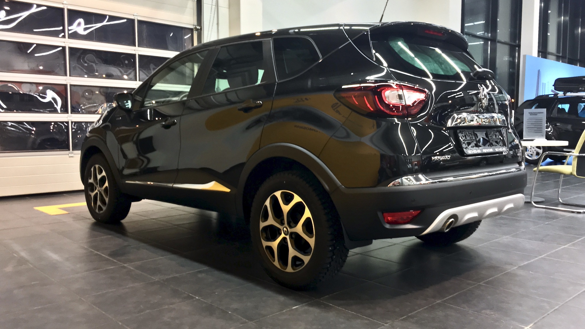 Renault Kaptur (2016) 2.0 бензиновый 2017 | 2.0 Extreme на DRIVE2