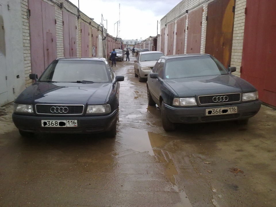 два два и три — Audi 80 B4 2 3 л 1993 года встреча Drive2