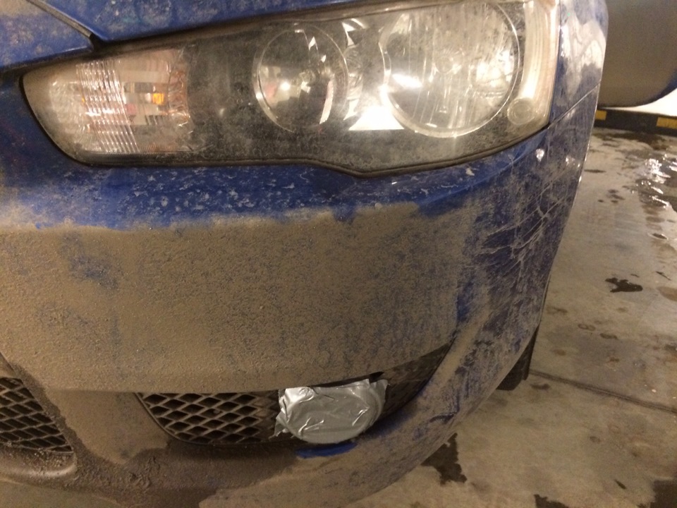 Разбил туманку — Mitsubishi Lancer X, 1,8 л, 2010 года | своими руками ...