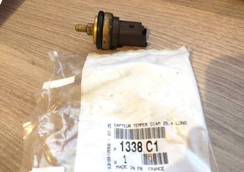 1338C1 Датчик температуры охлаждающей жидкости Peugeot Citroen ...