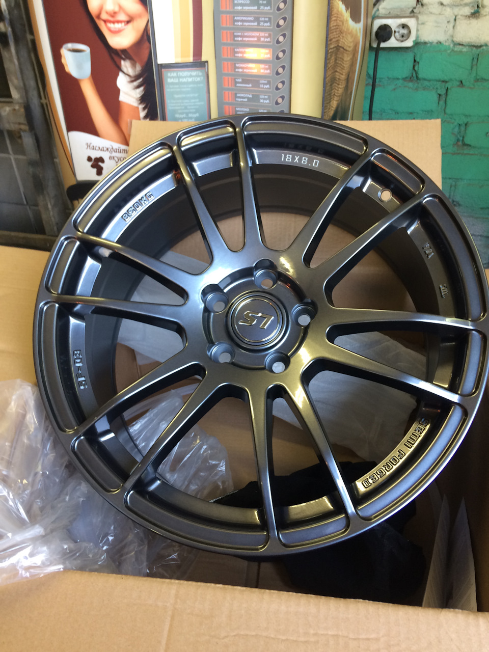 Light sports wheels — Volkswagen Golf Mk5 GTI, 2 л, 2008 года ...