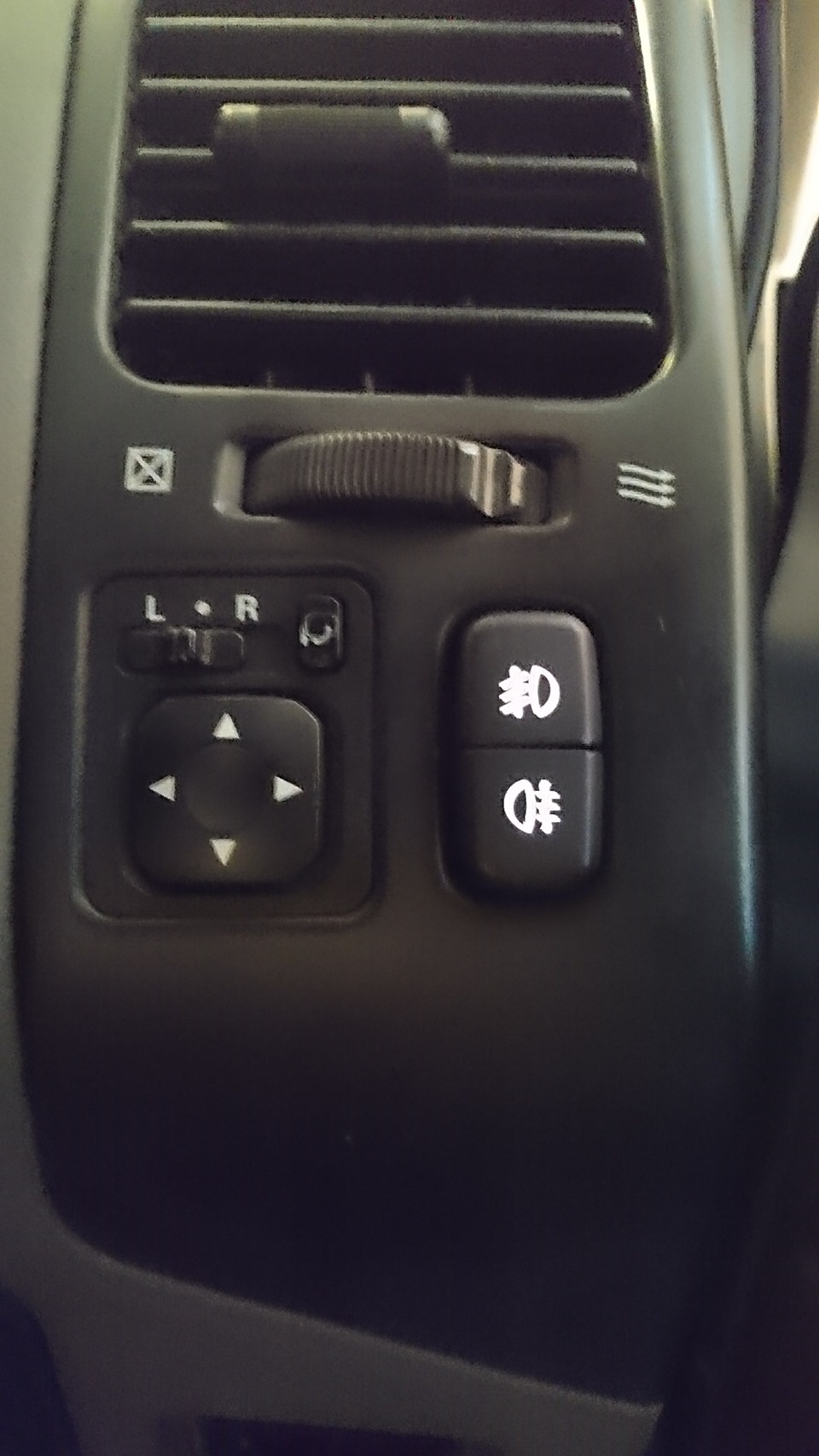 Противотуманные фары — Mitsubishi Pajero (3G), 3 л, 2003 года ...