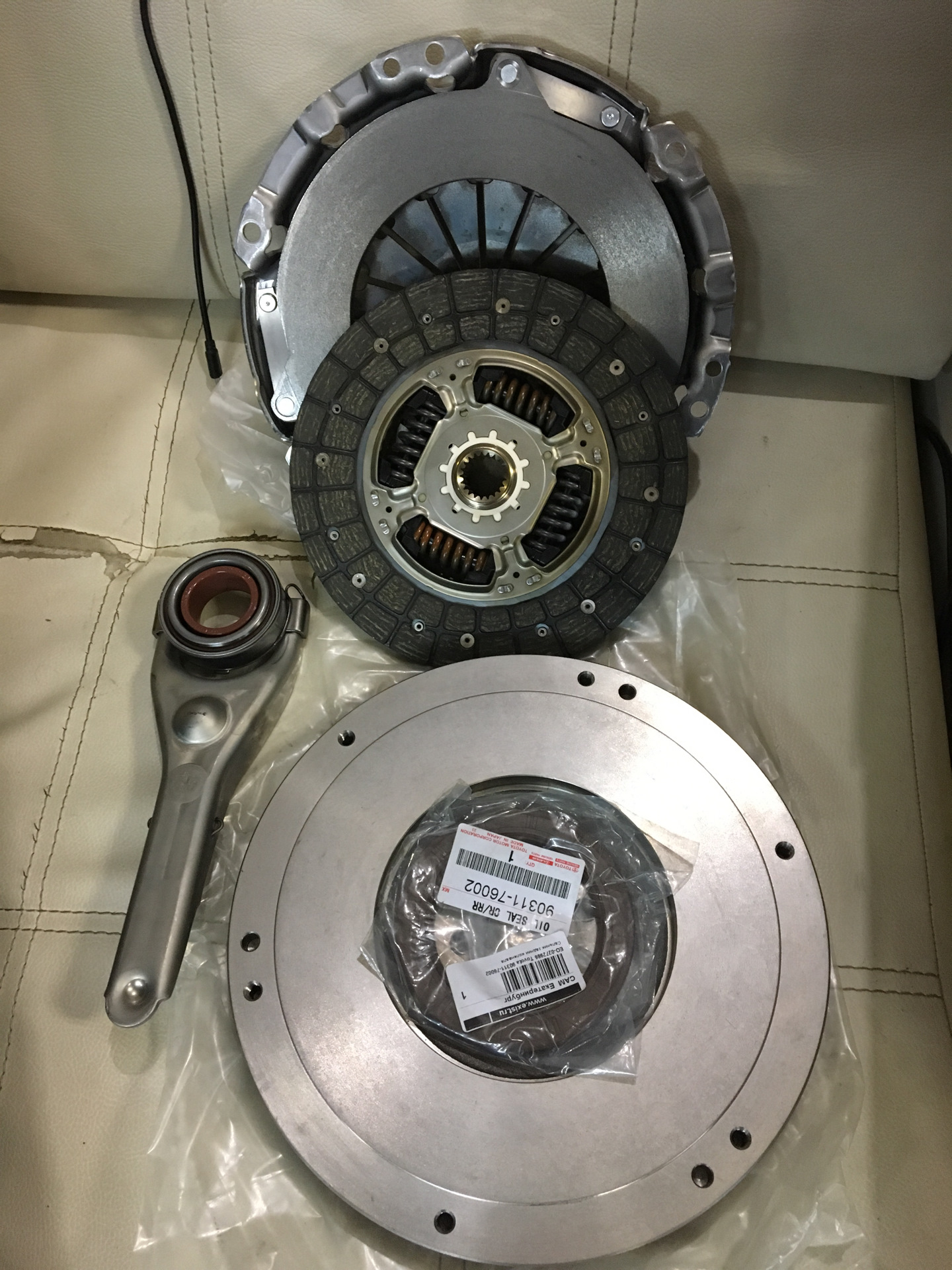 Сцепление и анстискрип — Toyota Corolla (140/150), 1,6 л, 2007 года ...