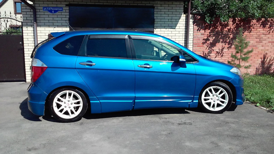 Honda Edix 1.7 бензиновый 2004 | "Маршрутка" в Mugen'е на DRIVE2