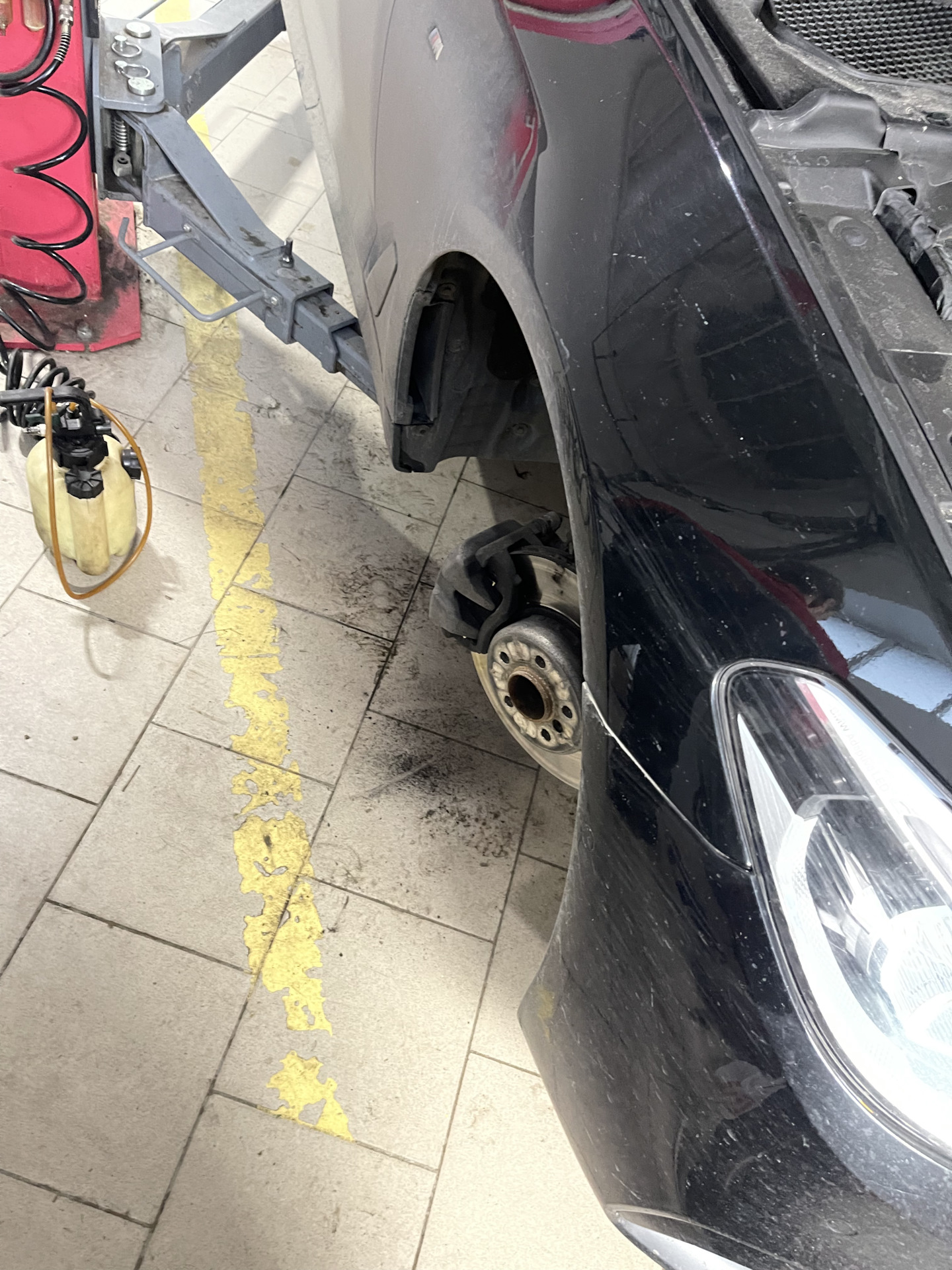 АКПП, обслуживание тормозной системы, ступичный подшипник. — BMW 5 ...