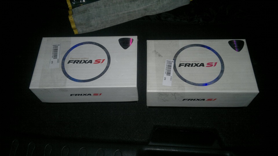 Замена тормозных накладок на Frixa S1S03 — Nissan Juke (1G), 1,6 л ...