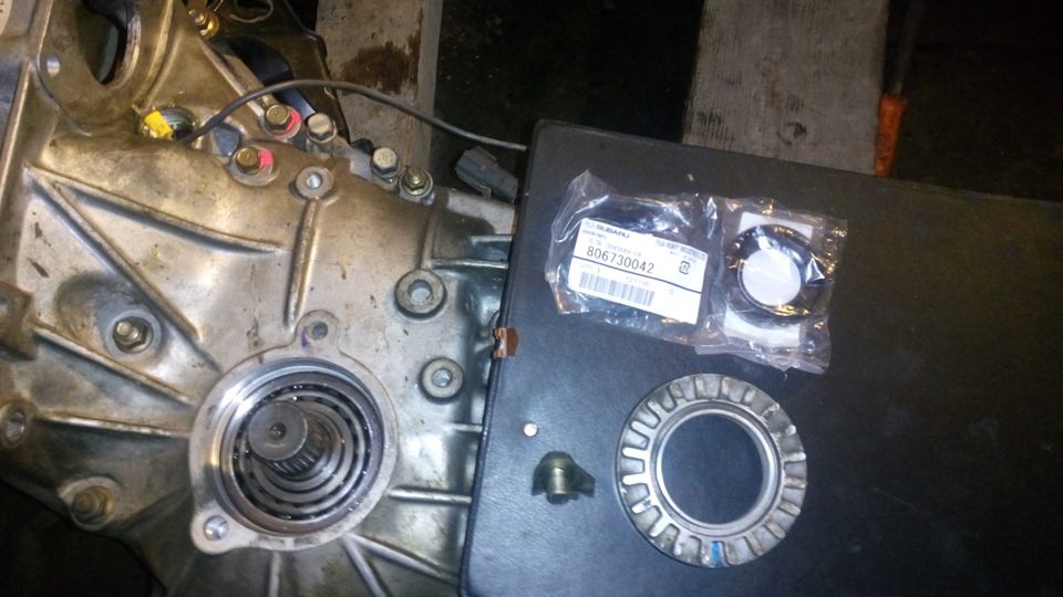 806730042 Сальник привода FR SB Forester SF# 96-02, Impreza GC/GF/GD/GG ...