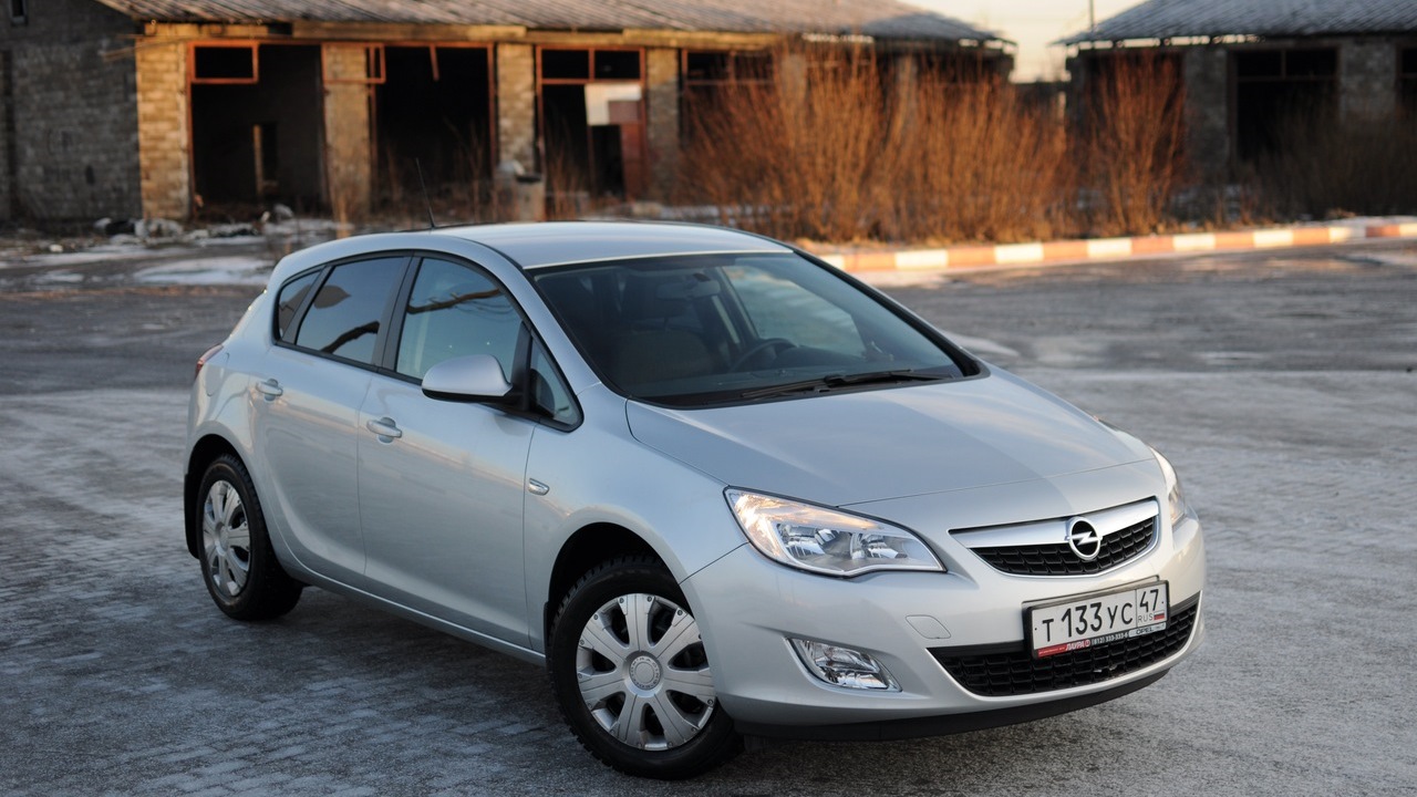 Opel Astra J 1.6 бензиновый 2010 | 115 л.с. МКПП F17 на DRIVE2