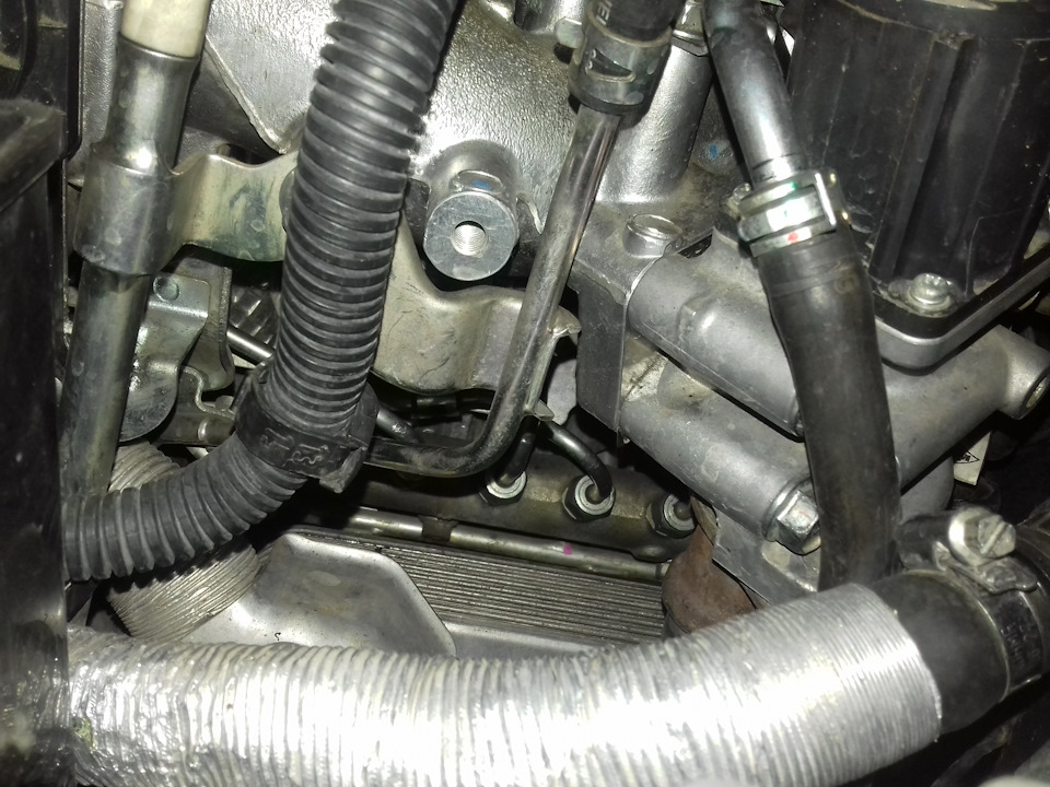 Замена прокладки клап крышки и регулировка клапанов — Mitsubishi Pajero ...