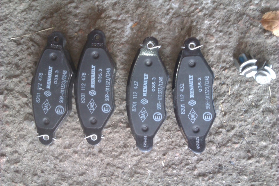 Тормозні колодки — Renault Kangoo (1G), 1,9 л, 2000 года | запчасти ...