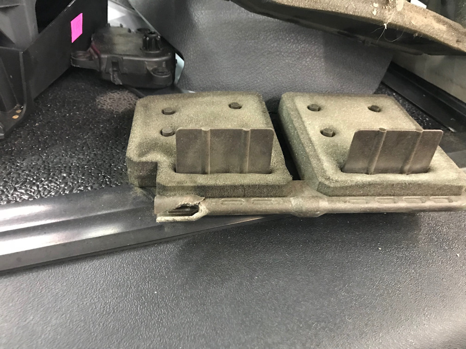 Не дует… (про заслонки отопителя Dodge RAM 1500) — Mopar plus на DRIVE2