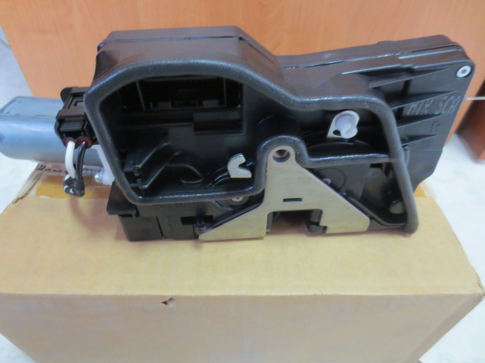 Замок в сборе правый задний для BMW 7' (E65/E66) — Автотемп на DRIVE2